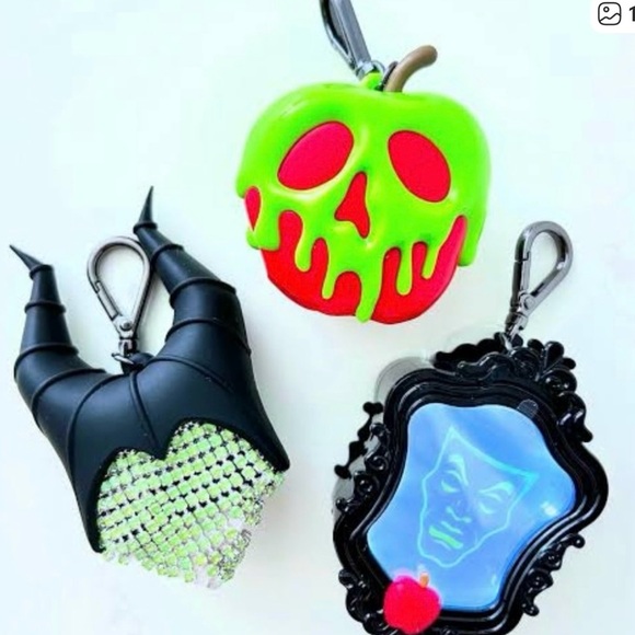 Disney | Accessories | Disney Villains Keychain Trio Green Red Black ...